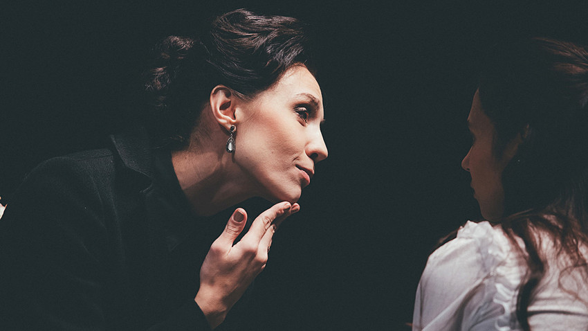 Sign Language "Three Sisters" To Hit The Silver Screen - The Theatre Times