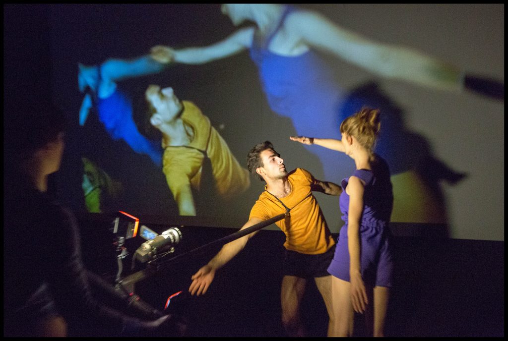 Dissecting the Camera: Shifting Positions Between Theatre and Science ...