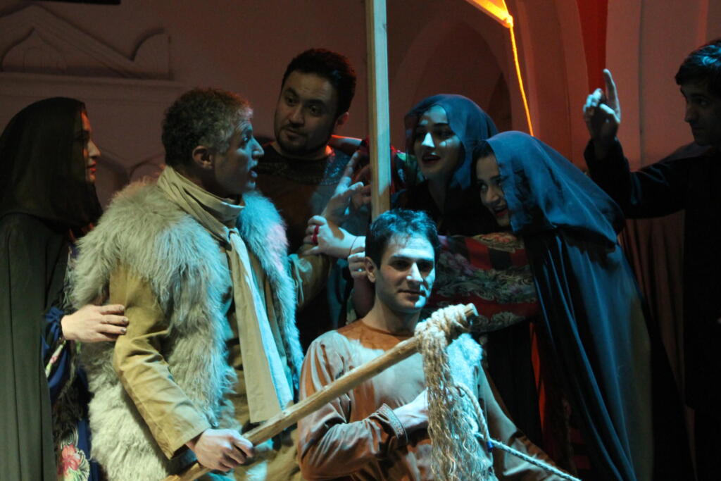 Touching the Azerbaijani Theatre: From Ritual to Spontaneity - The ...