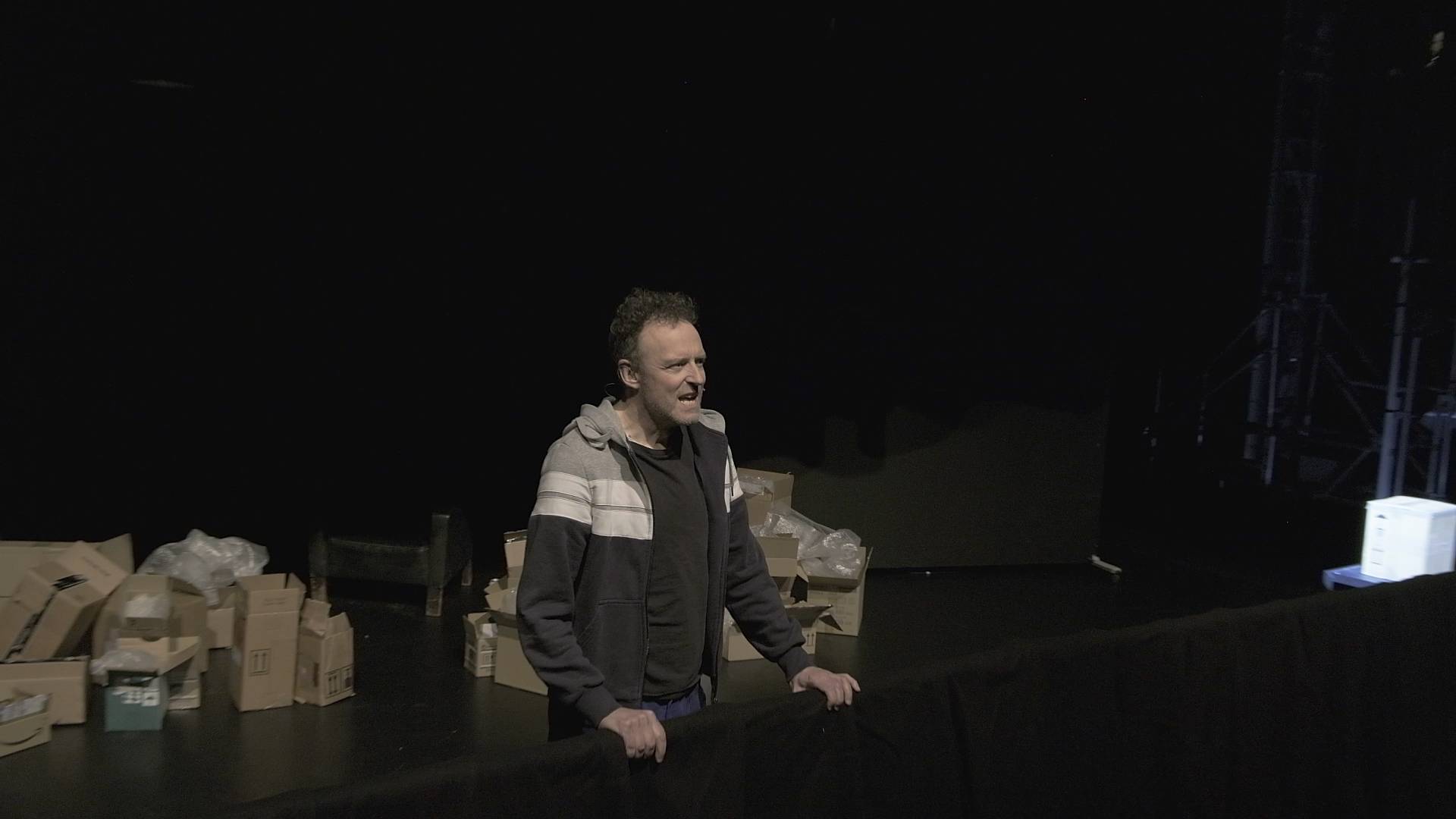 UNBOX ME! Live Theatre and the Virtual World. - The Theatre Times