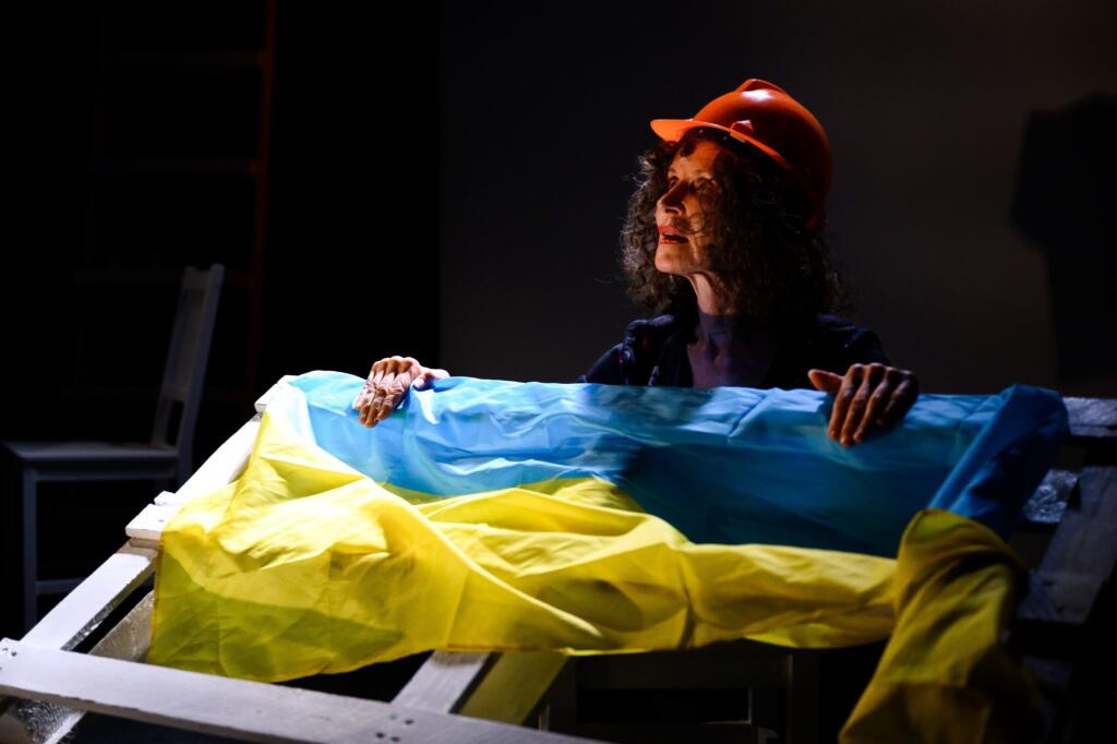 Jan Kott, City Garage, and the Polish Theatre in Los Angeles