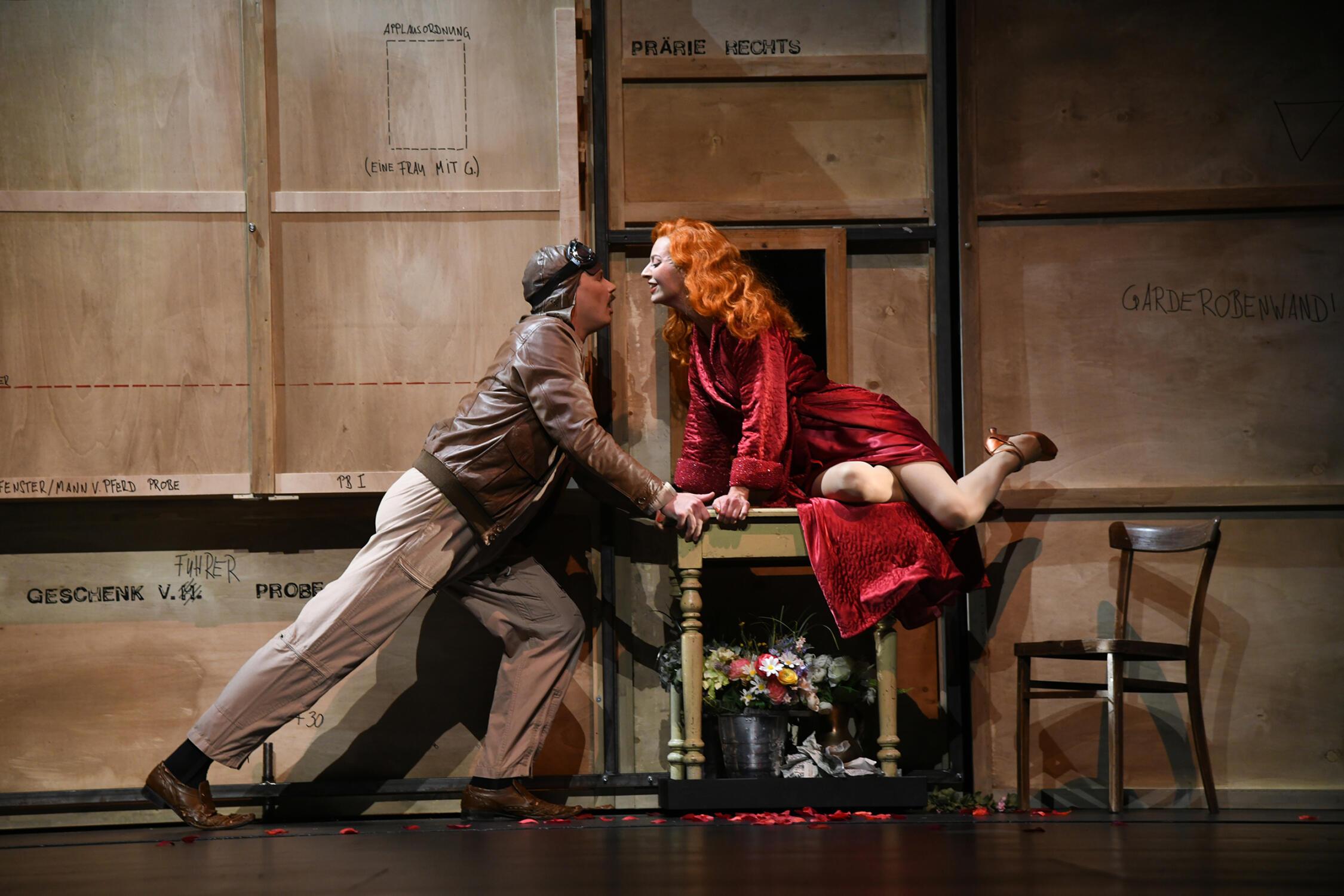 Adaptations On The German Stage (1): "Sein Oder Nicht Sein" In ...